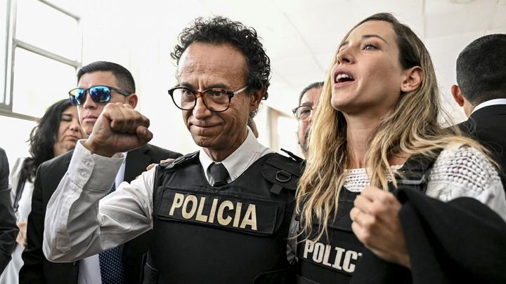 Ecuador: Journalist tritt für ermordeten Präsidenschaftskandidaten an Ecuador: Journalist tritt für ermordeten Präsidenschaftskandidaten an
